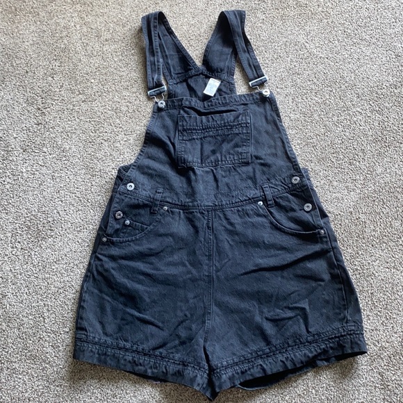 no excuses | Jeans | No Excuses Vintage 8s Bib Overall Shorts Size L ...